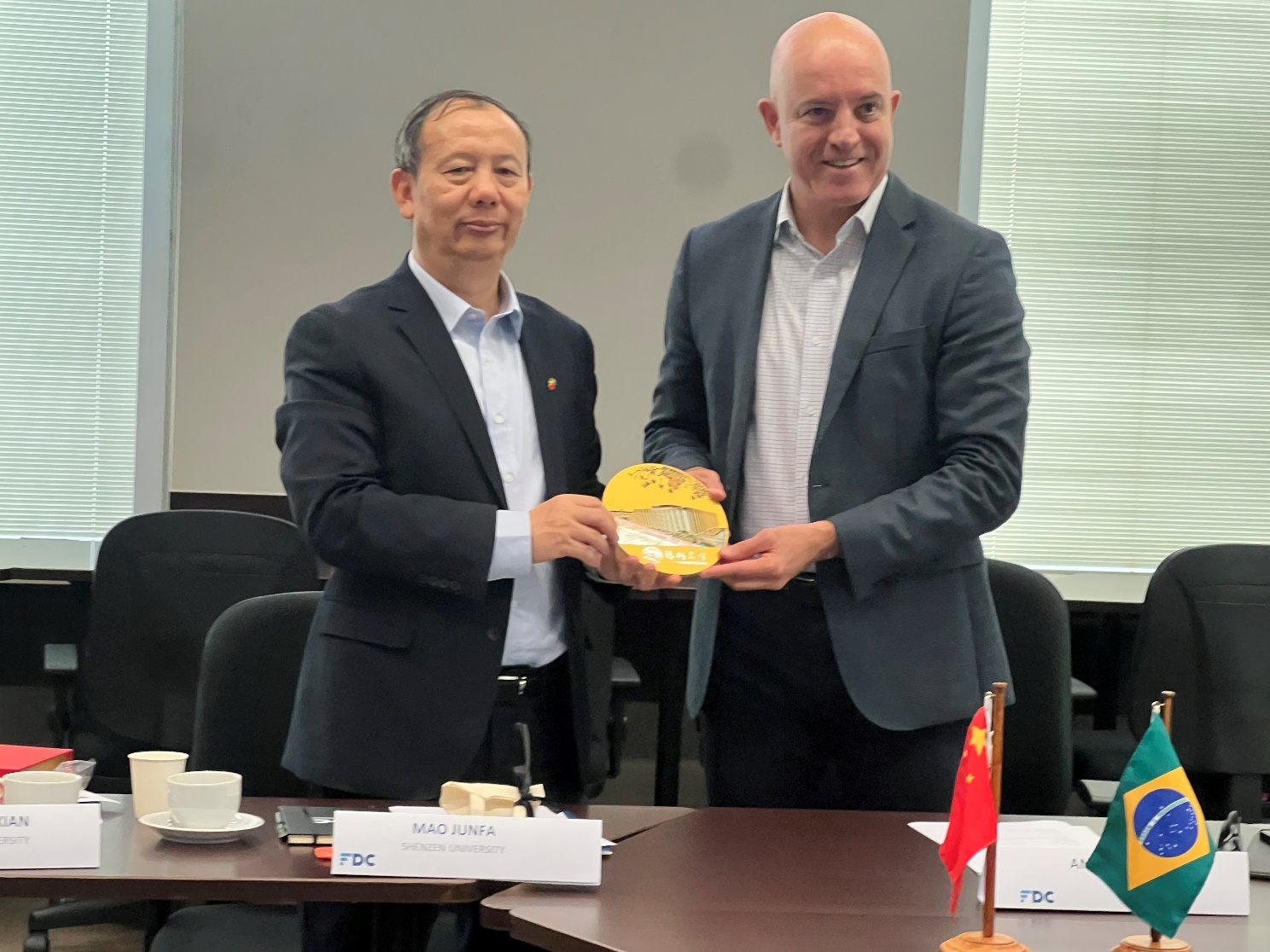 Shenzhen University President Mao Junfa successfully concludes visit to Brazil and Peru ...
